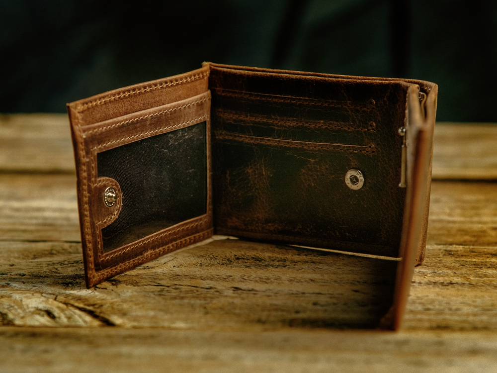 Handcrafted Leather Wallets & Premium Billfolds - Vintage Gentlemen